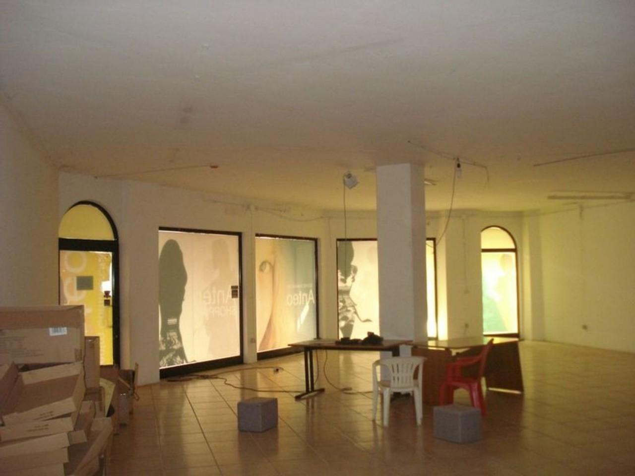 Negozio in vendita a Anzio