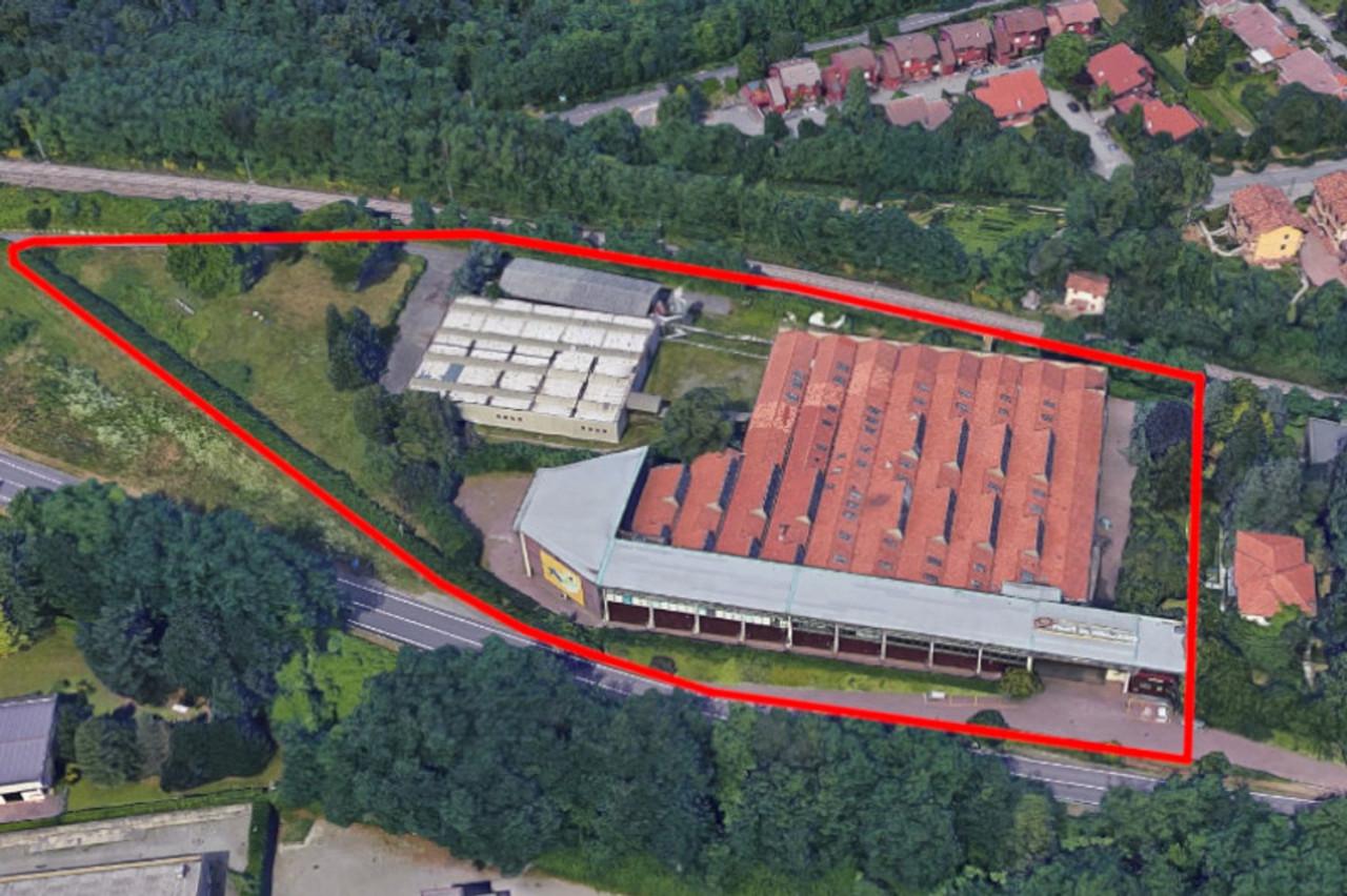 Capannone in vendita a Albizzate