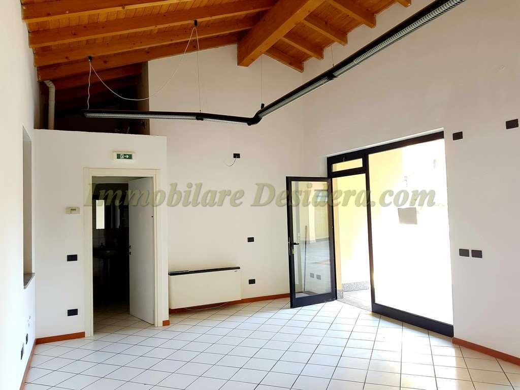 Immobile residenziale in affitto a Sesto Calende