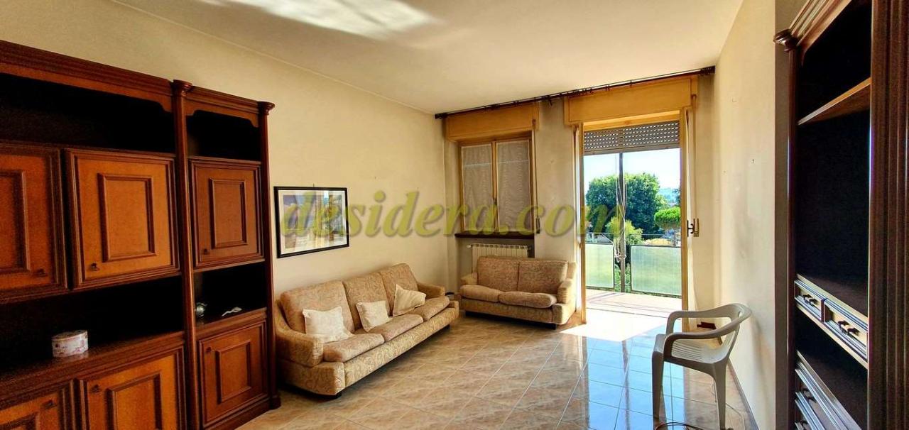 Appartamento in vendita a Varallo Pombia