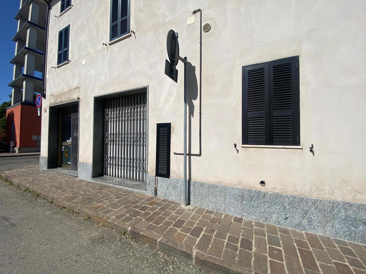 Palazzina commerciale in vendita a Borgonovo Val Tidone