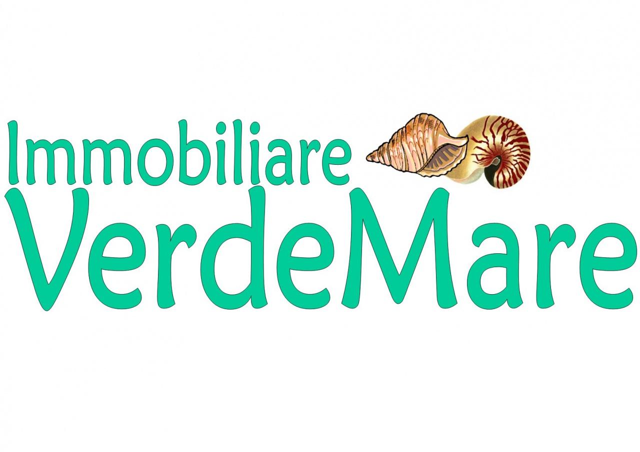 Magazzino in vendita a Follonica