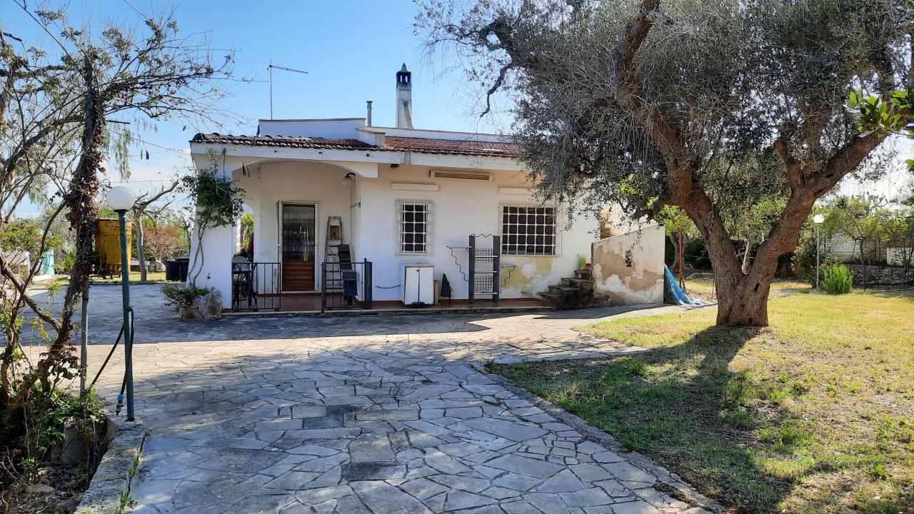 Villa in vendita a Brindisi