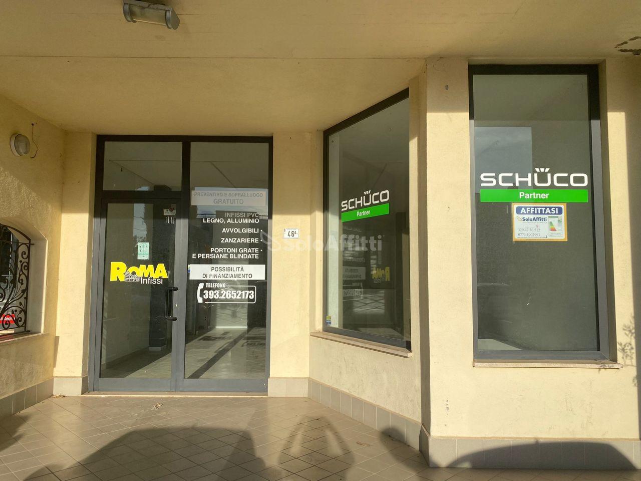 Negozio in affitto a Latina