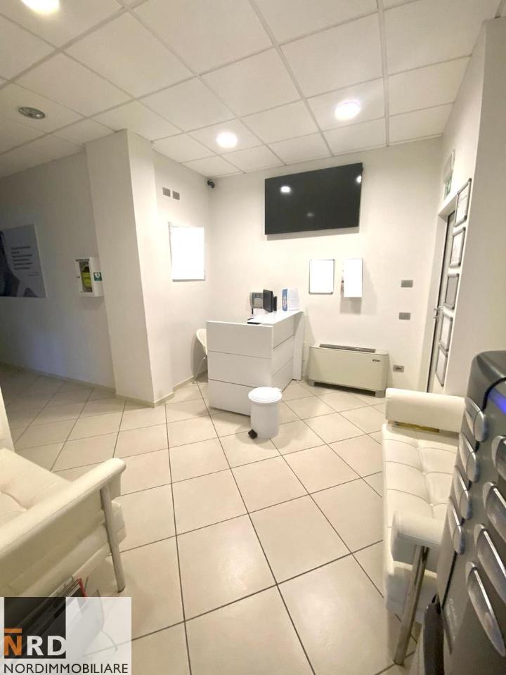 Centro estetico - Solarium - Benessere in vendita a Mantova