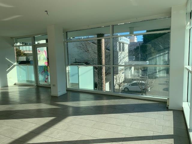 Negozio in vendita a Rimini