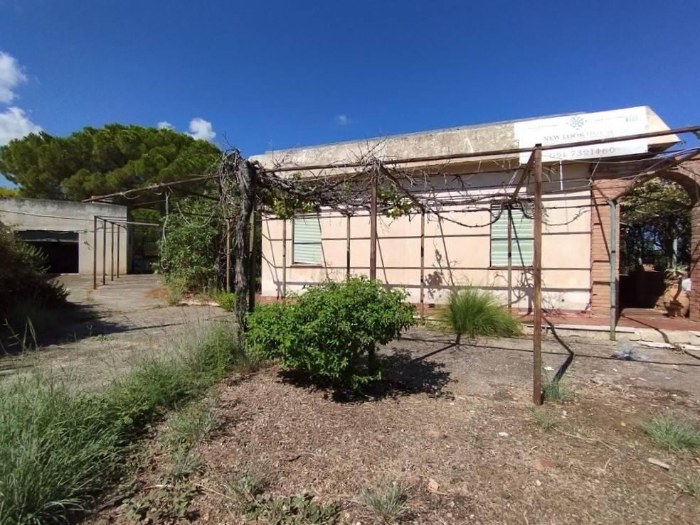 Casa indipendente in vendita a Pollina