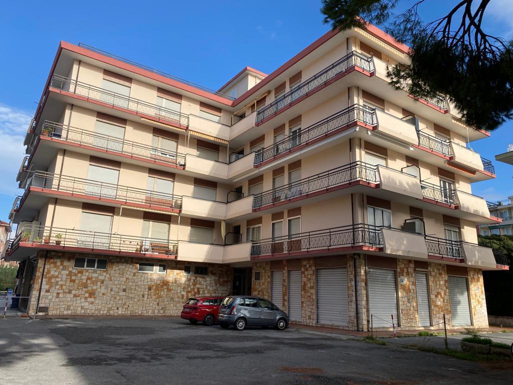 Appartamento in vendita a San Bartolomeo Al Mare