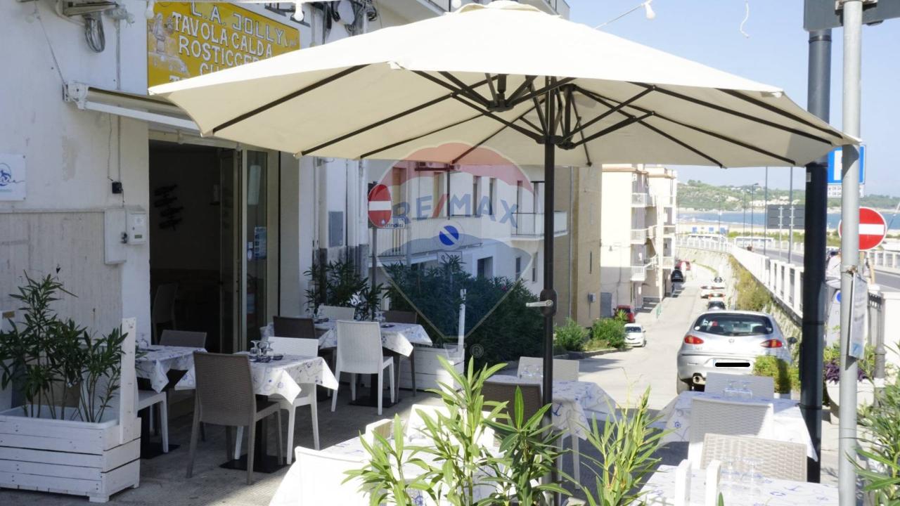 Esercizio commerciale in vendita a Vieste