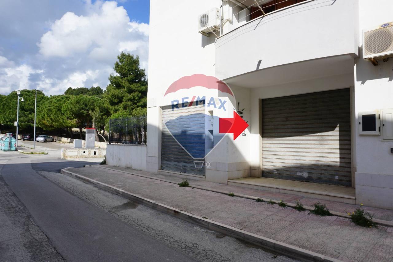 Negozio in vendita a Vieste