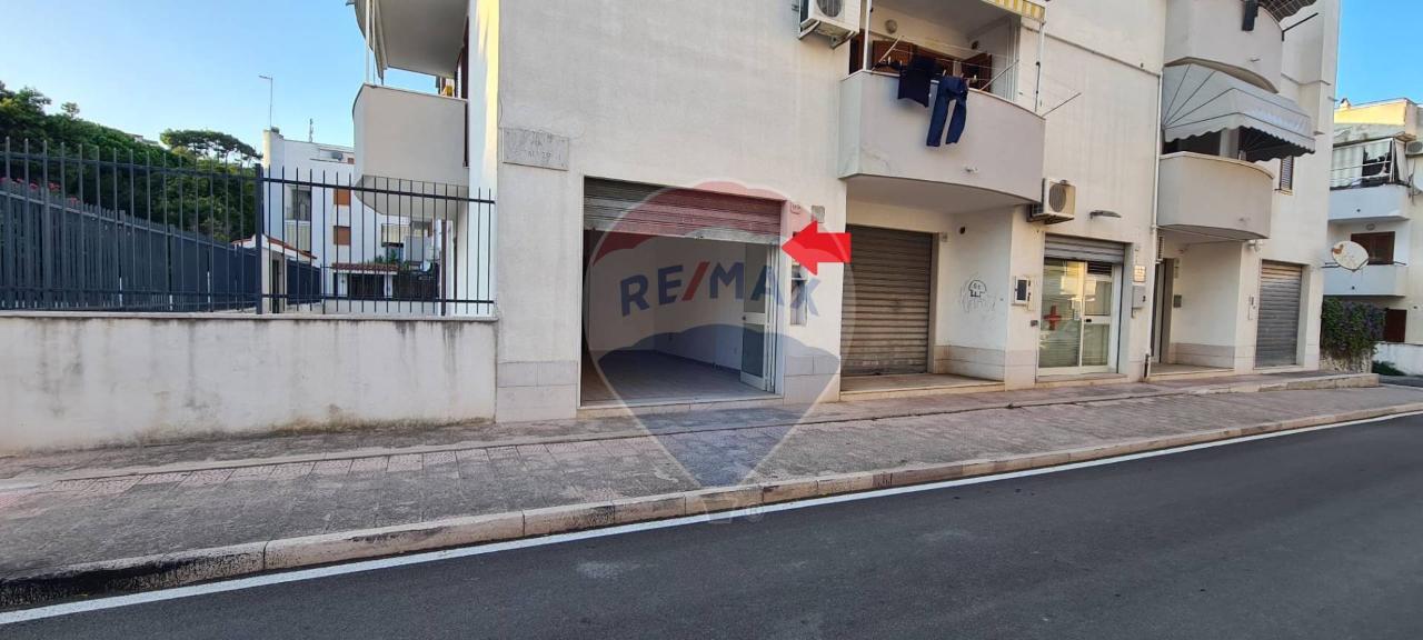 Negozio in vendita a Vieste