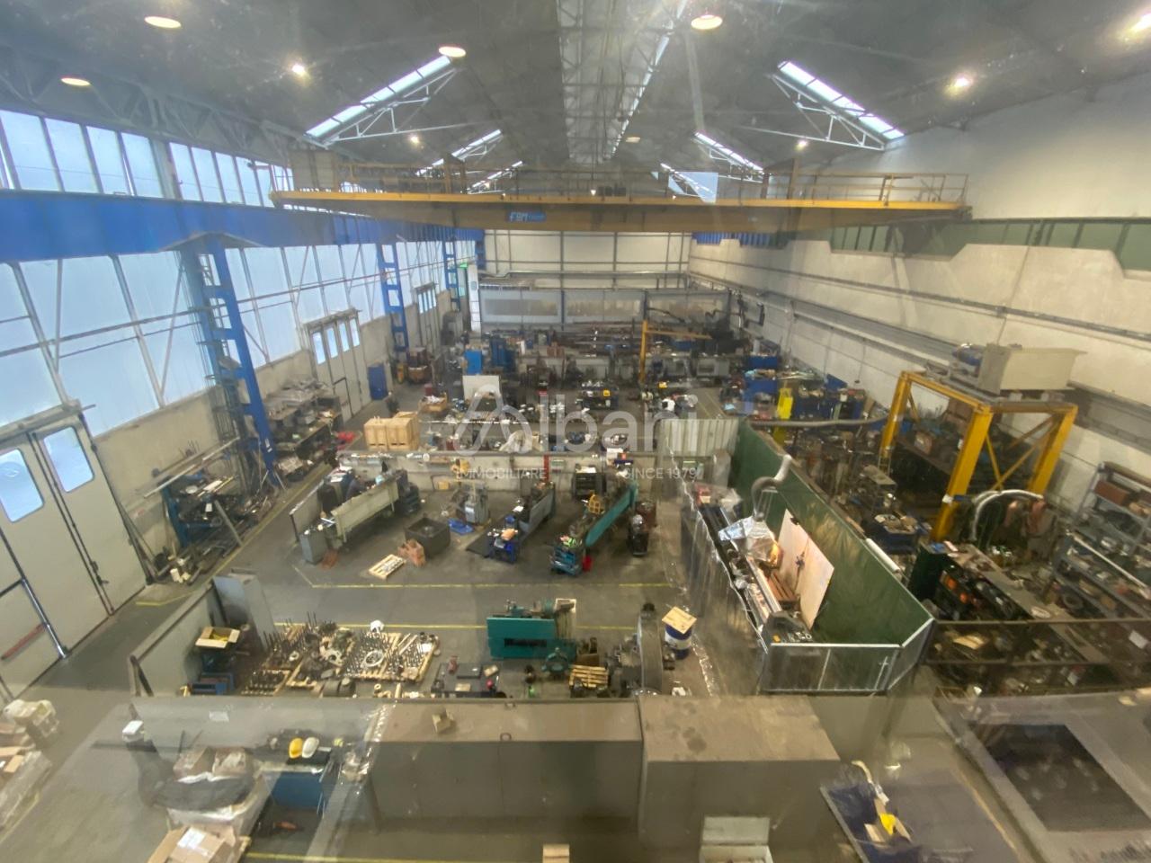 Capannone in vendita a La Spezia