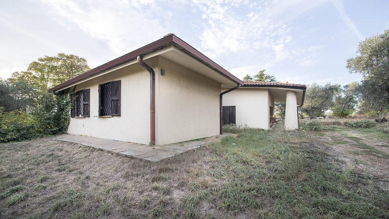 Villa in vendita a Viterbo