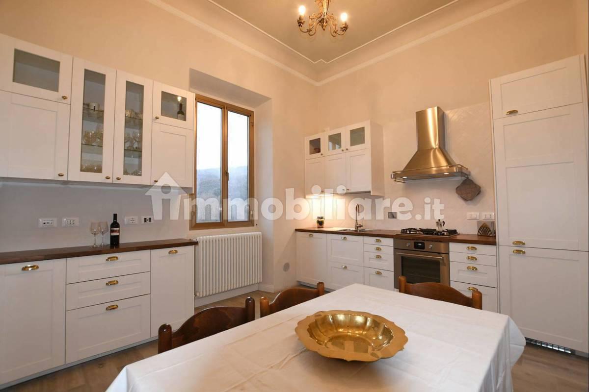 Villa in vendita a Rufina