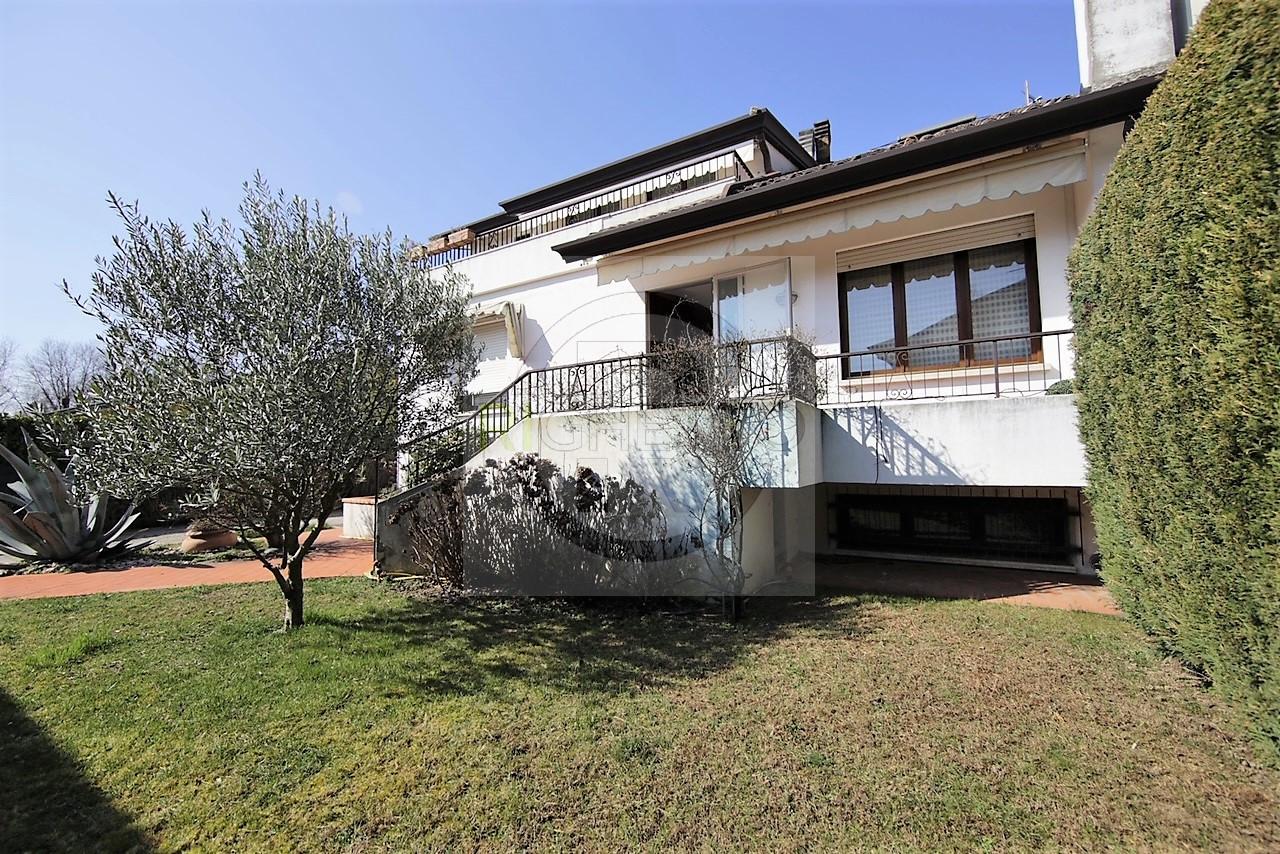 Villa in vendita a Selvazzano Dentro