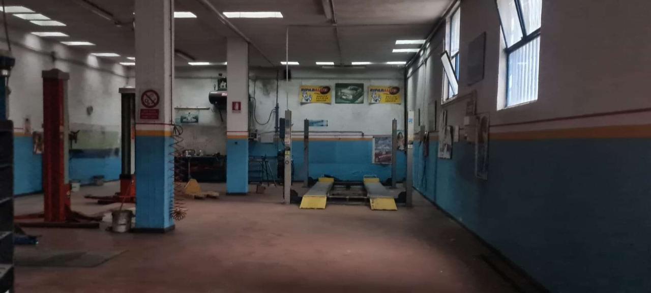 Magazzino in vendita a Spoleto