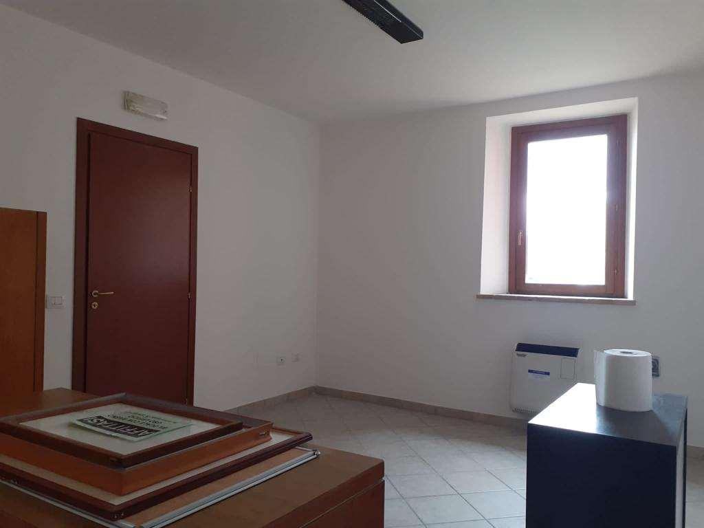 Ufficio in affitto a Spoleto