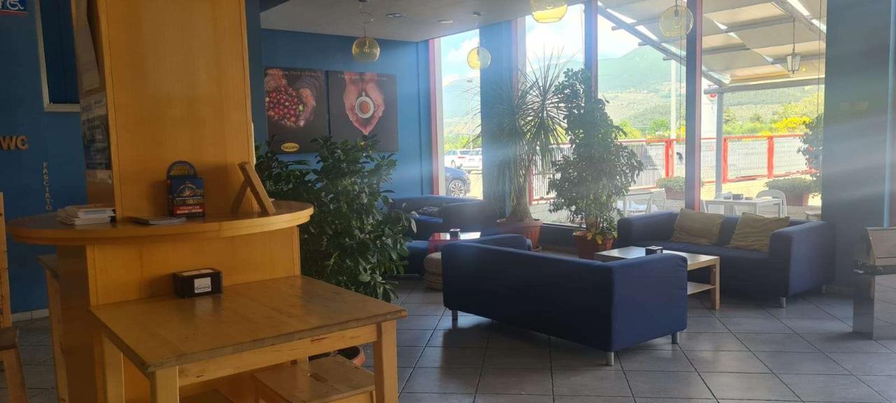 Bar in vendita a Spoleto