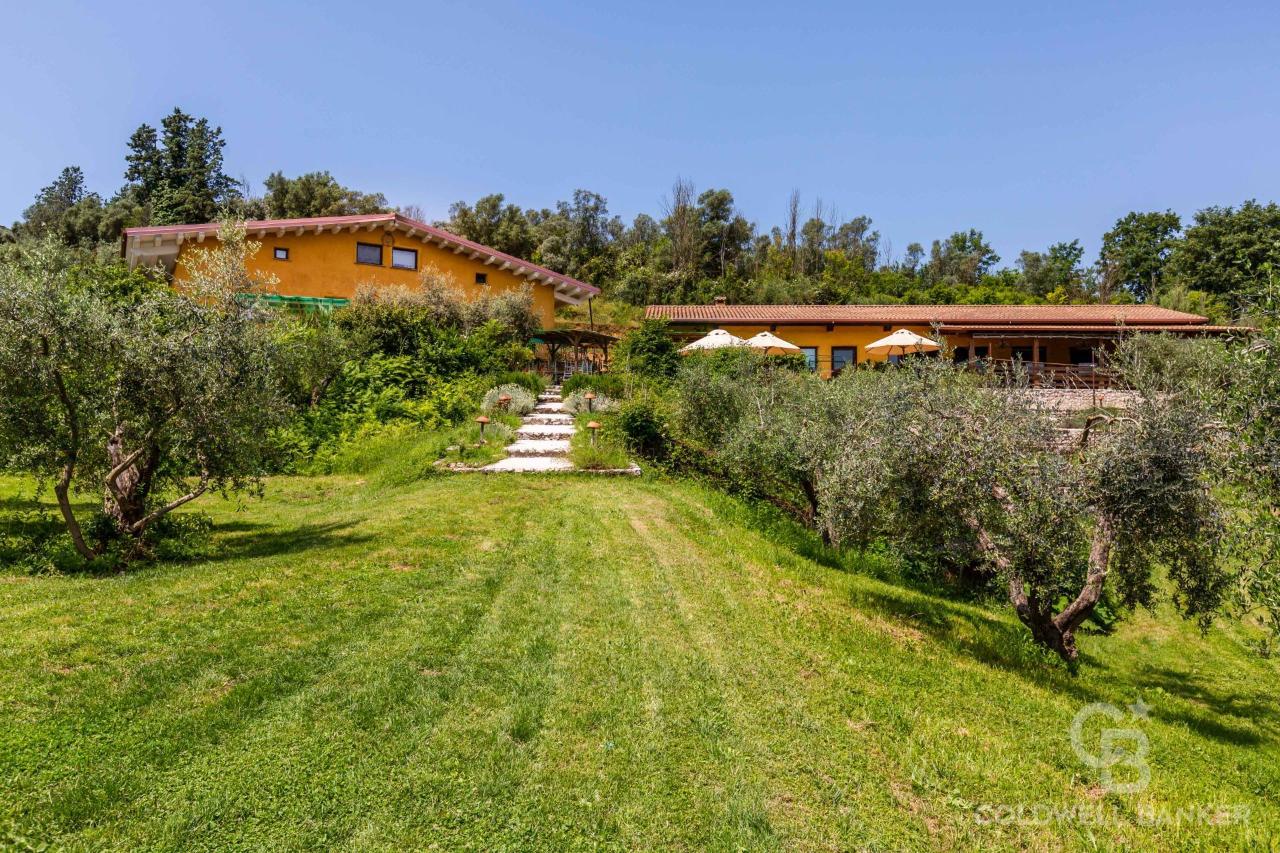 Villa in vendita a Palombara Sabina