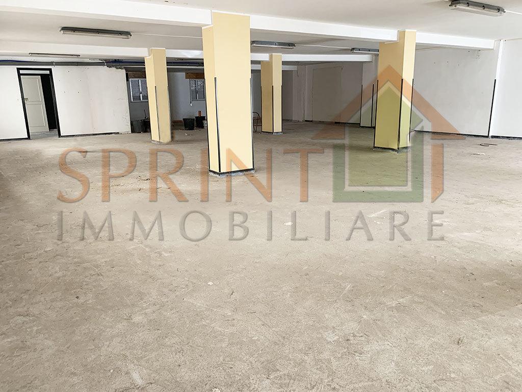 Capannone in vendita a Monopoli