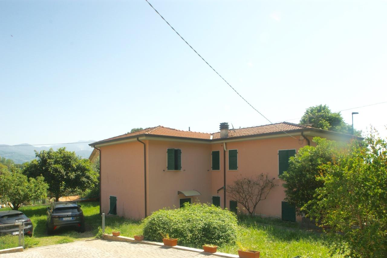 Casa indipendente in vendita a Ameglia