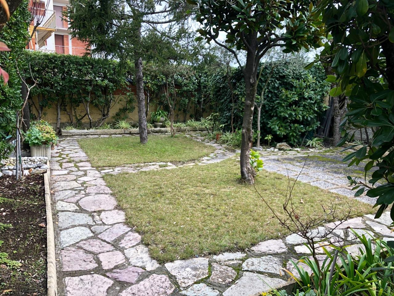 Appartamento in vendita a Sarzana