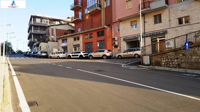 Locale commerciale in affitto a Ariano Irpino