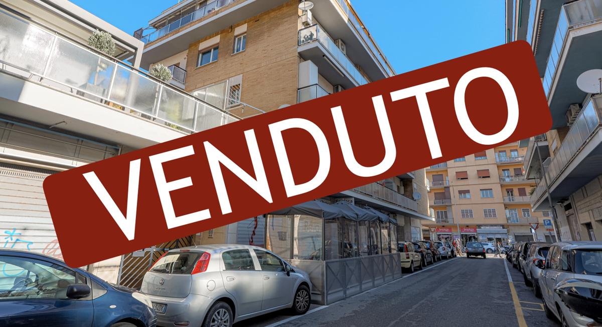 Box in vendita a Roma