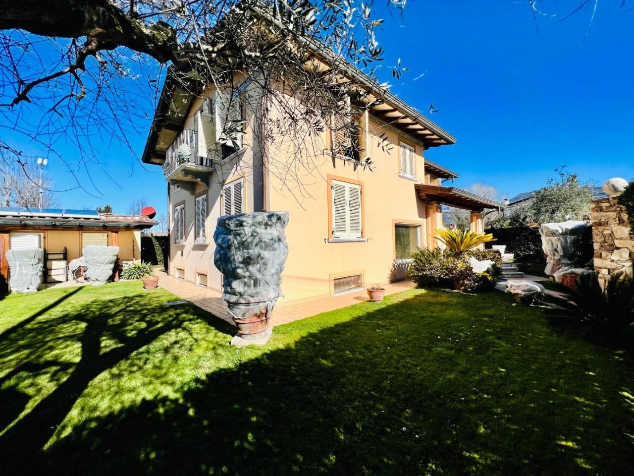 Villa in vendita a Pietrasanta