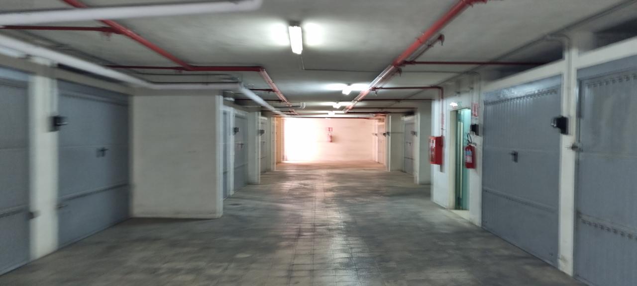 Box in vendita a Taranto