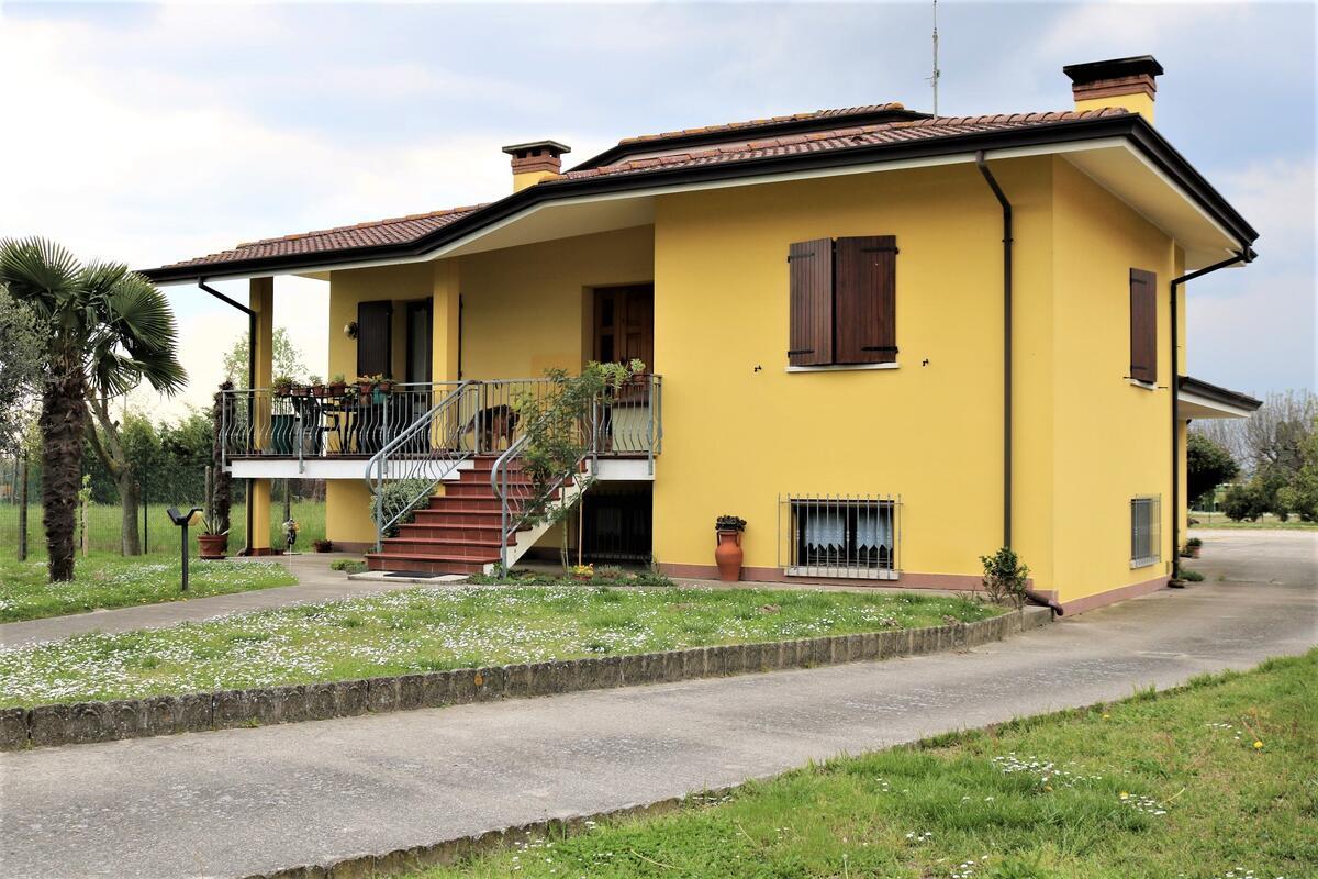 Villa in vendita a Legnago