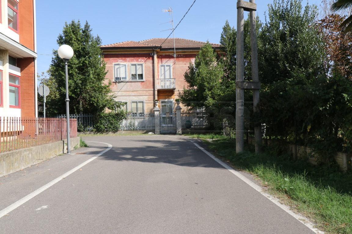Villa in vendita a Ficarolo