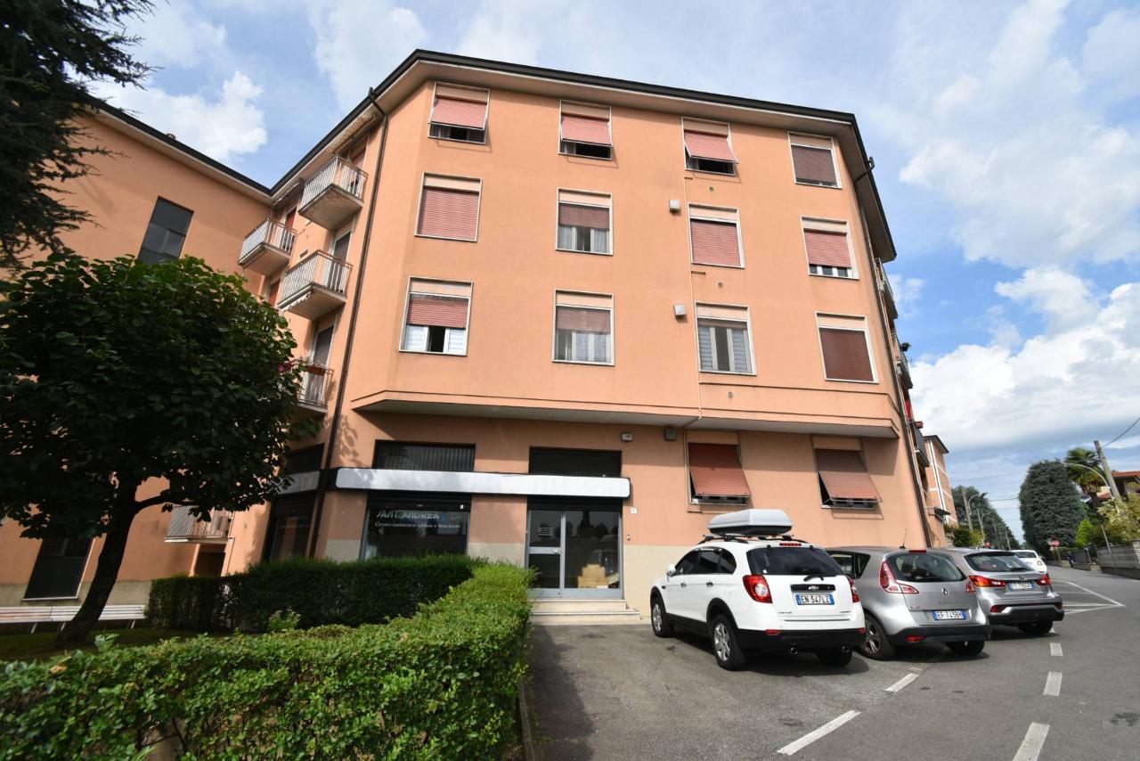 Negozio in vendita a Bernareggio