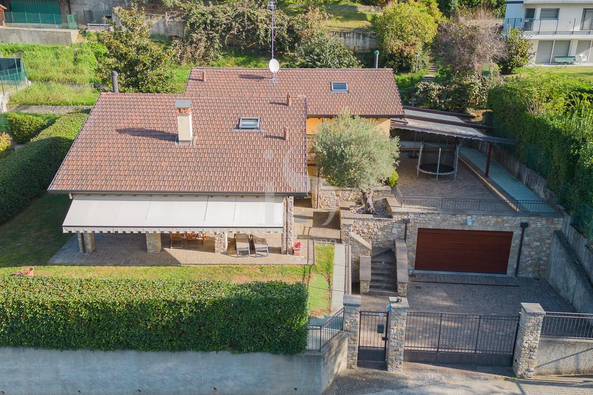 Villa in vendita a Merate