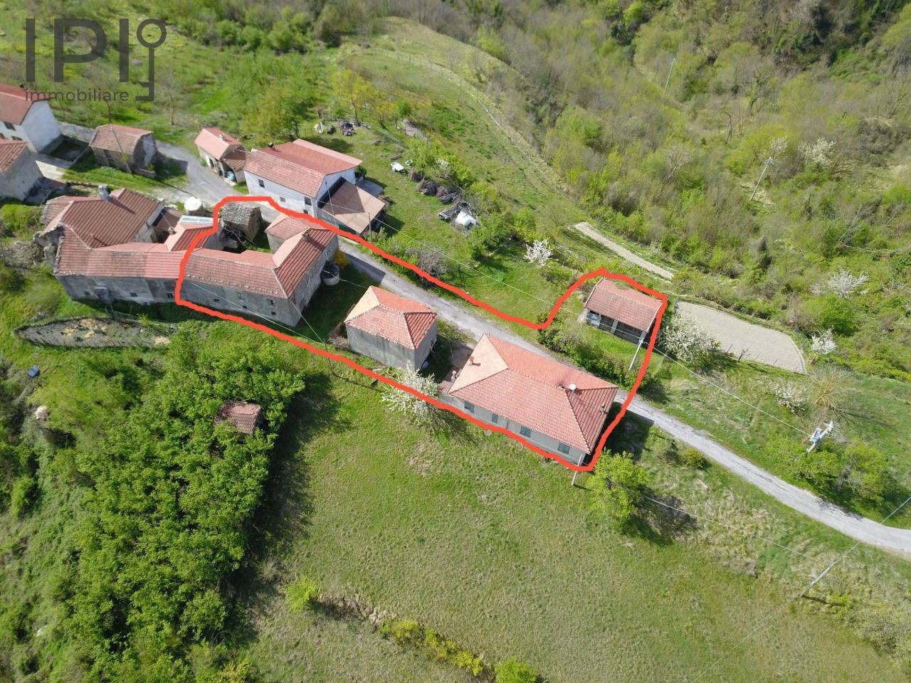 Rustico in vendita a Piana Crixia