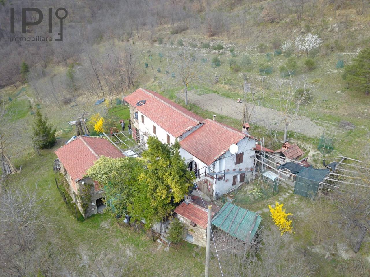 Rustico in vendita a Dego