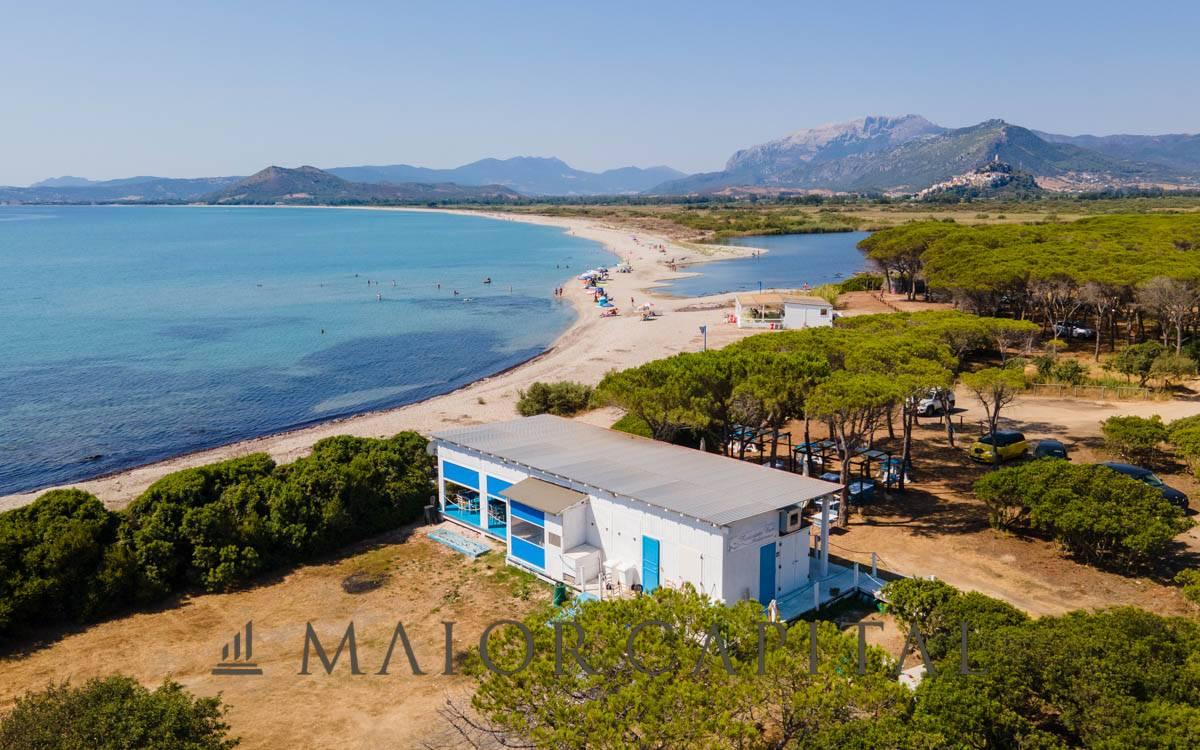 Esercizio commerciale in vendita a Posada