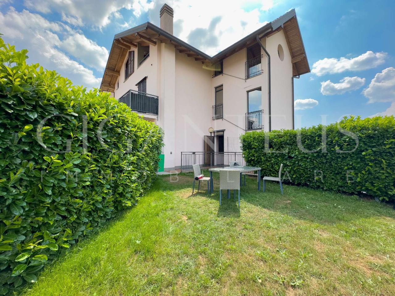 Appartamento in vendita a Venegono Inferiore