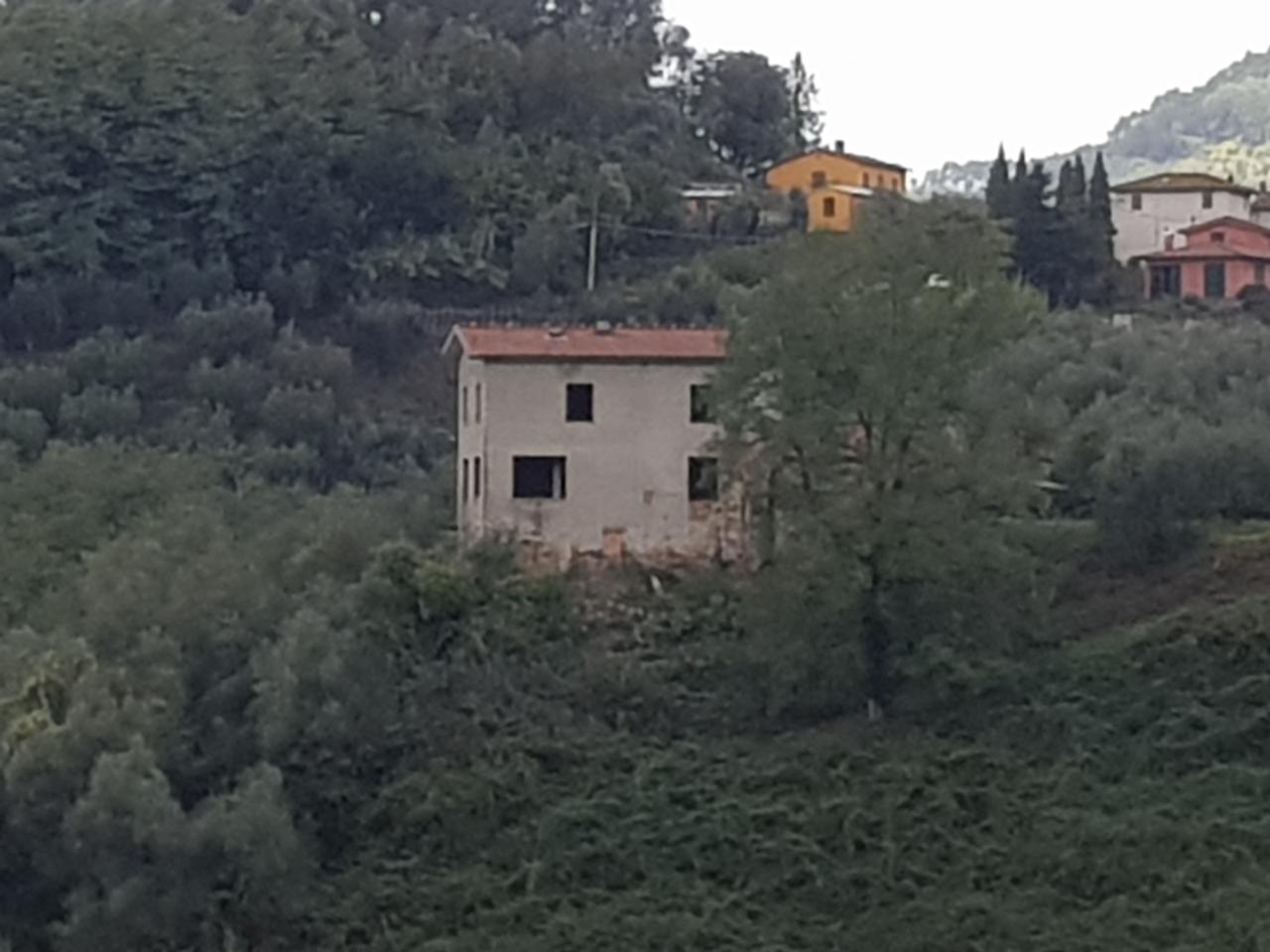 Casa indipendente in vendita a Lucca