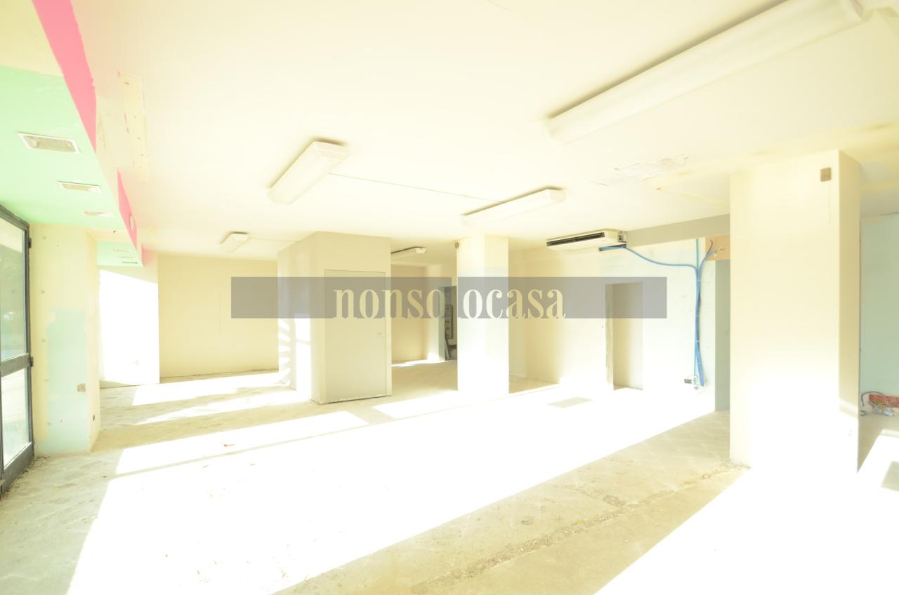 Negozio in affitto a Perugia