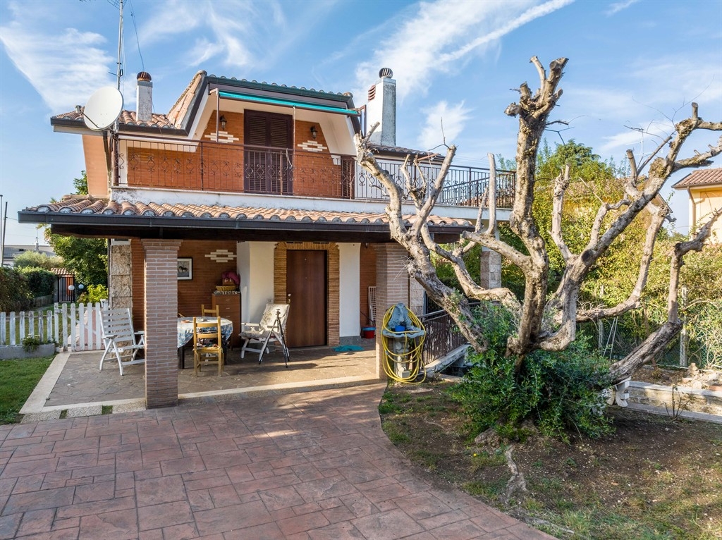 Villa in vendita a San Cesareo