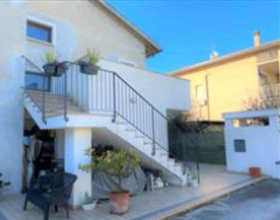 Casa indipendente in vendita a Civitanova Marche