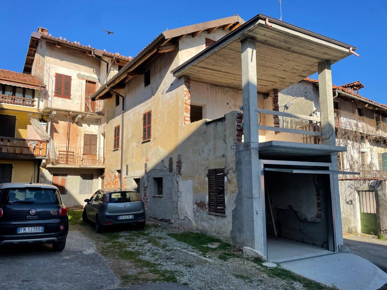 Casa indipendente in vendita a Trinita'