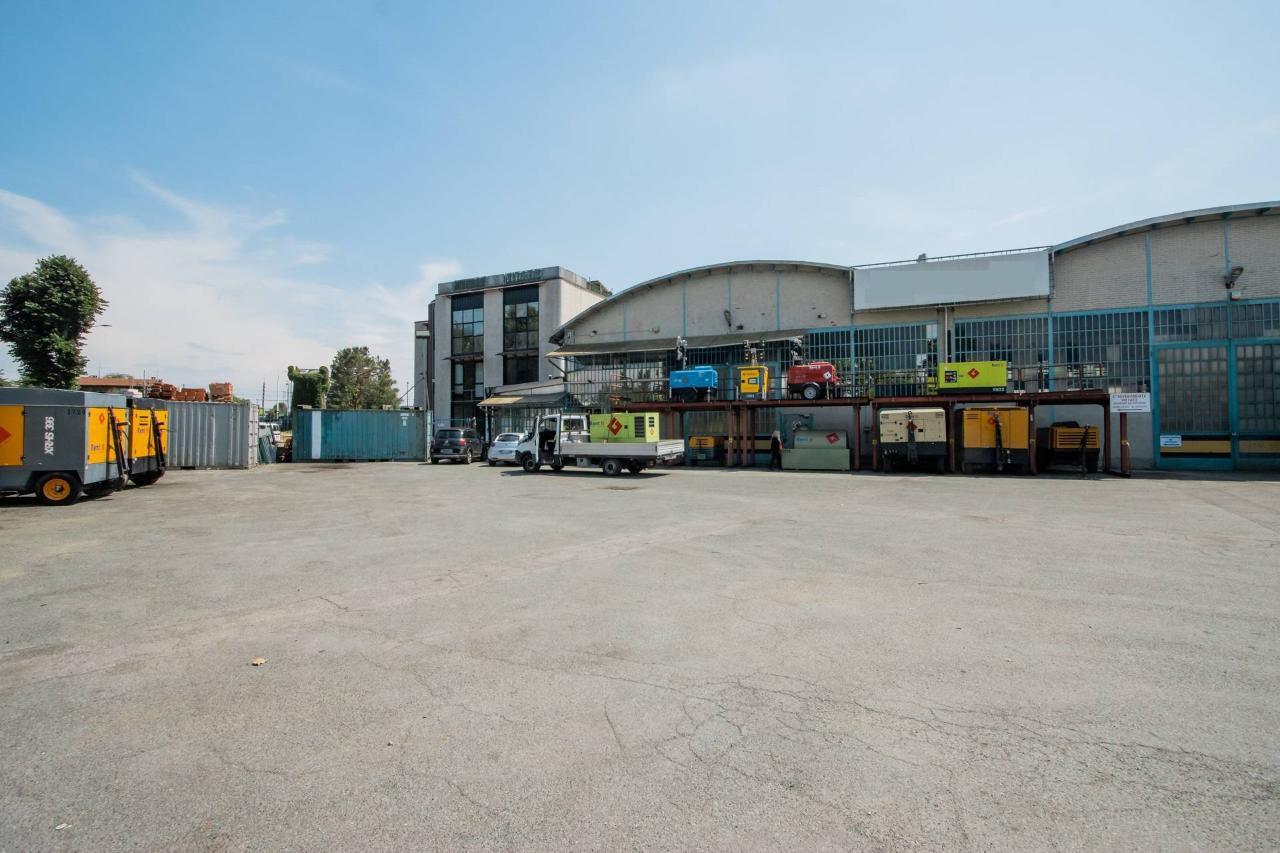 Capannone in affitto a Trofarello