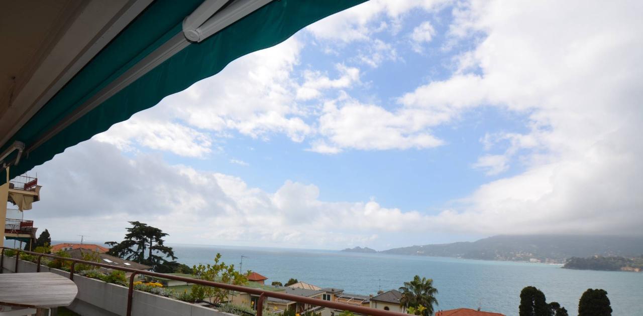 Attico in vendita a Rapallo