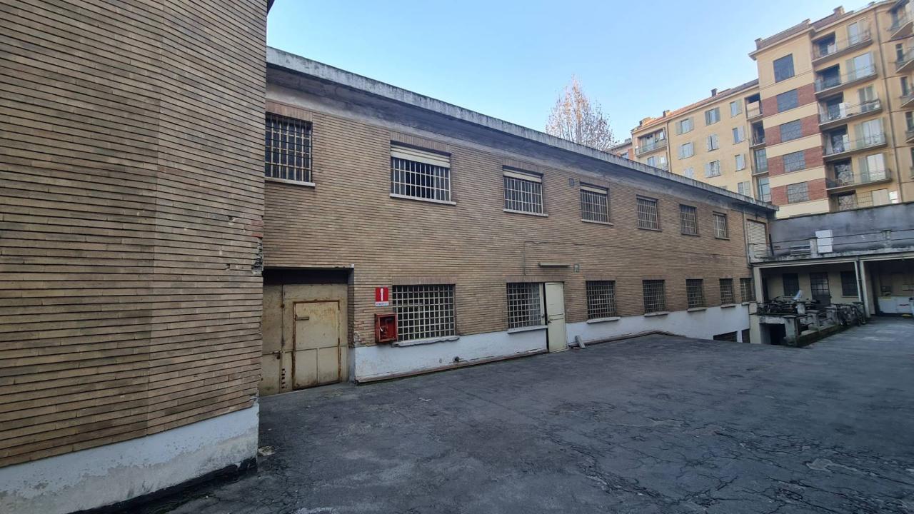 Magazzino in vendita a Torino
