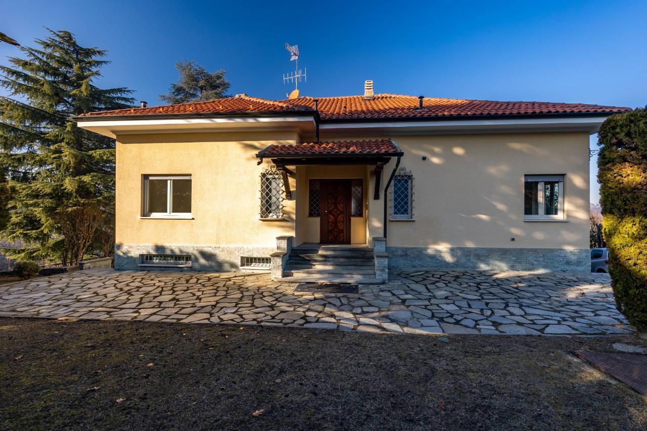 Villa in Via Camandona, Pino Torinese