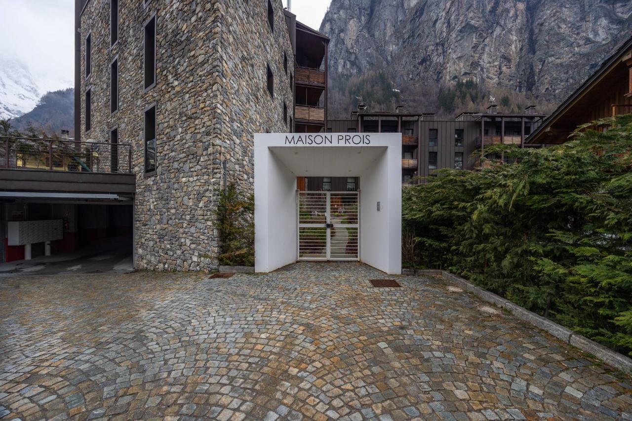 Appartamento in vendita a Courmayeur