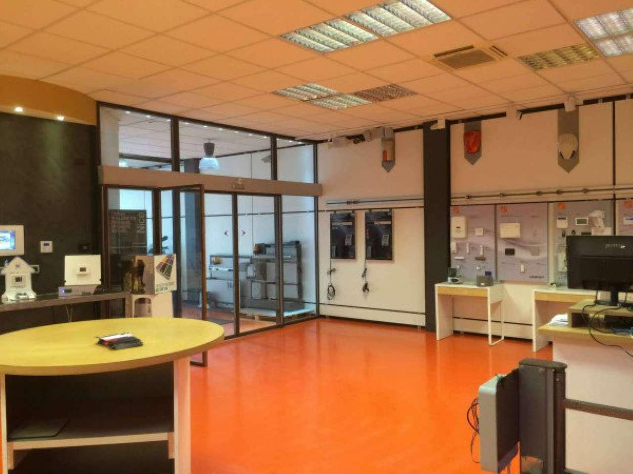 Capannone in vendita a Rivoli