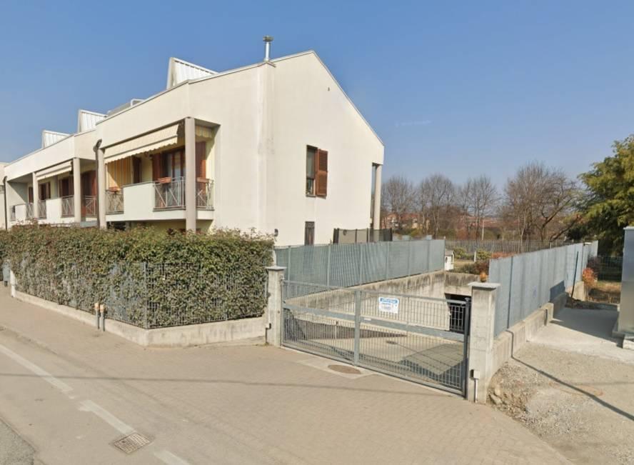 Box in vendita a Caselle Torinese